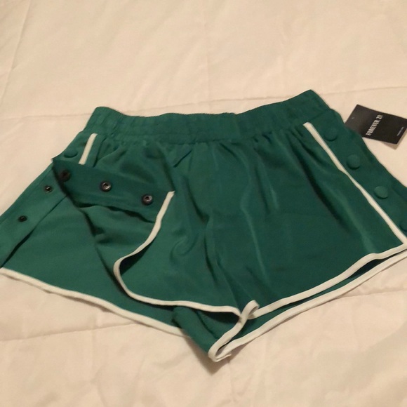 Forever 21 | Shorts | Basketball Style Shorts With Side Buttons | Poshmark